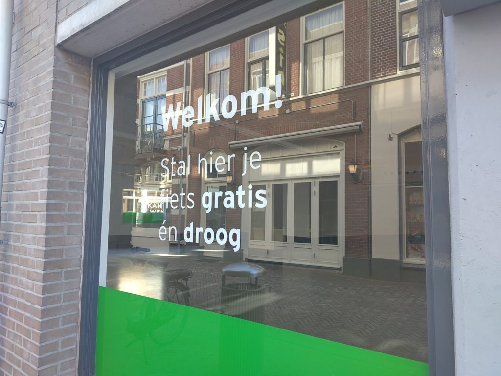 Nieuwe fietsenstalling Mariastraat opent: grootste in de binnenstad ...